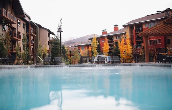 Ski Heavenly w/ the Gondola to access the mountain @ the Timber Lodge ...