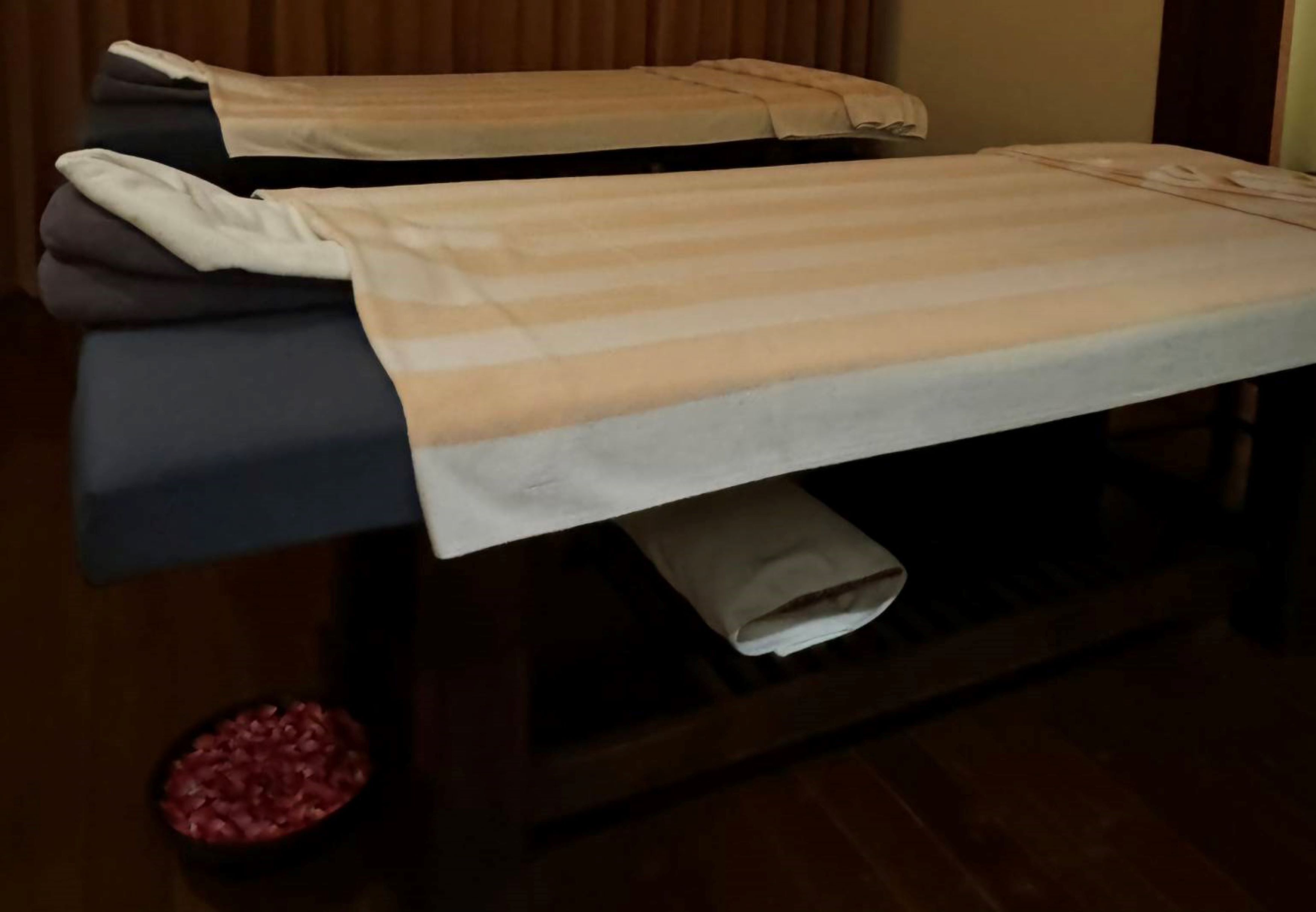 Massagens tailandesas, massagens