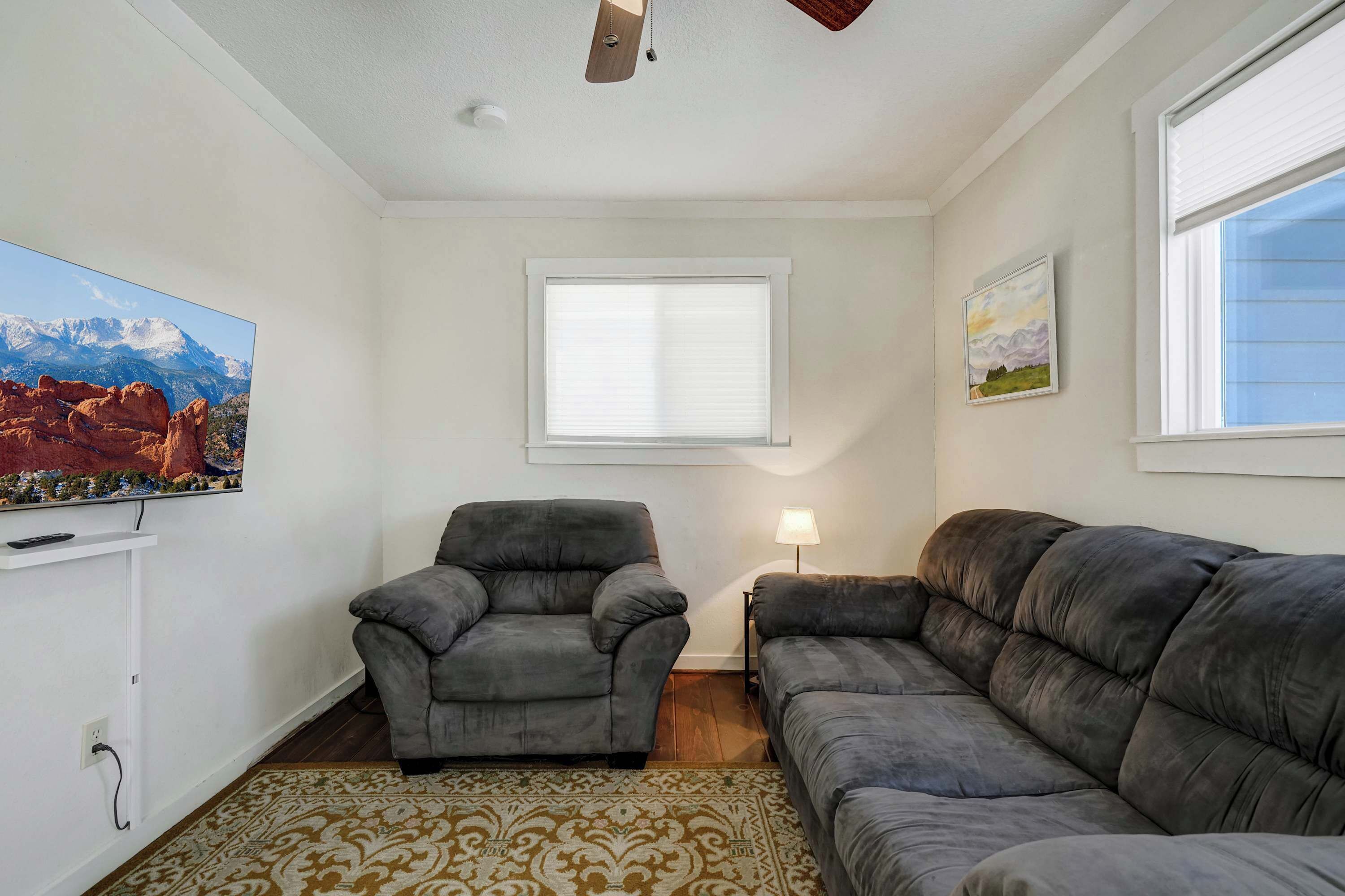 Old Colorado City Dog Friendly Fenced Yard & Patio - Colorado