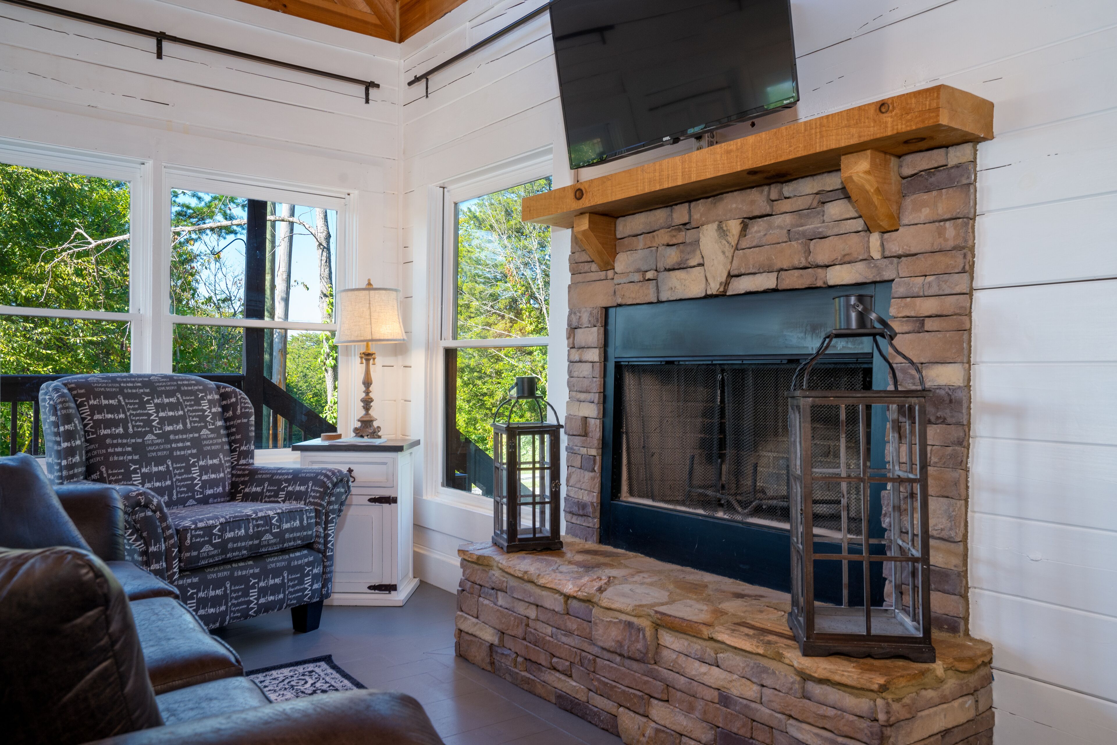 Secluded Mountain View Cabin W Private Lake Access - Sevierville, TN