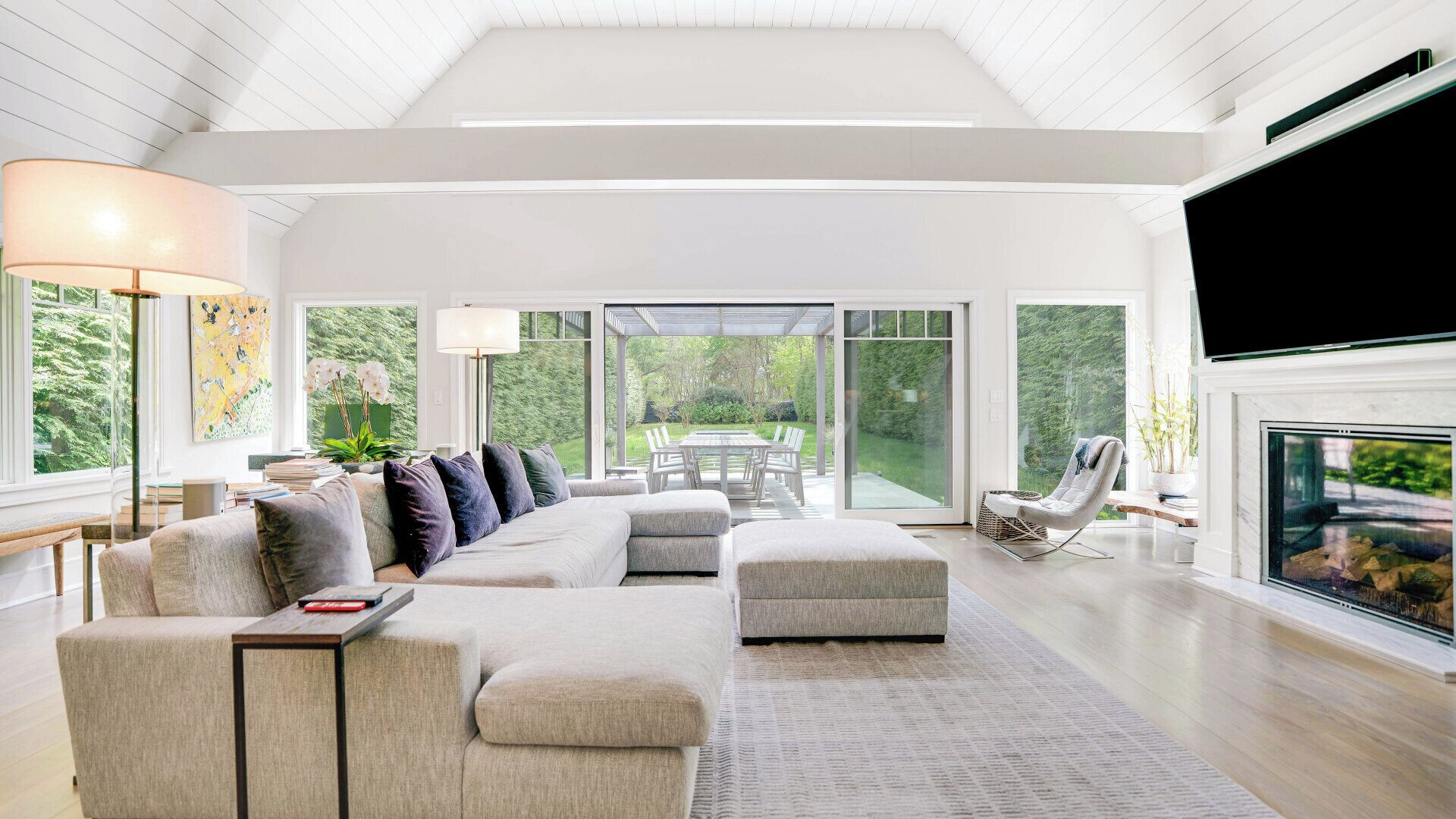 Newly Constructed Contemporary Home, Gunite Heated Pool, Hot Tub, Deck With... - The Hamptons, NY