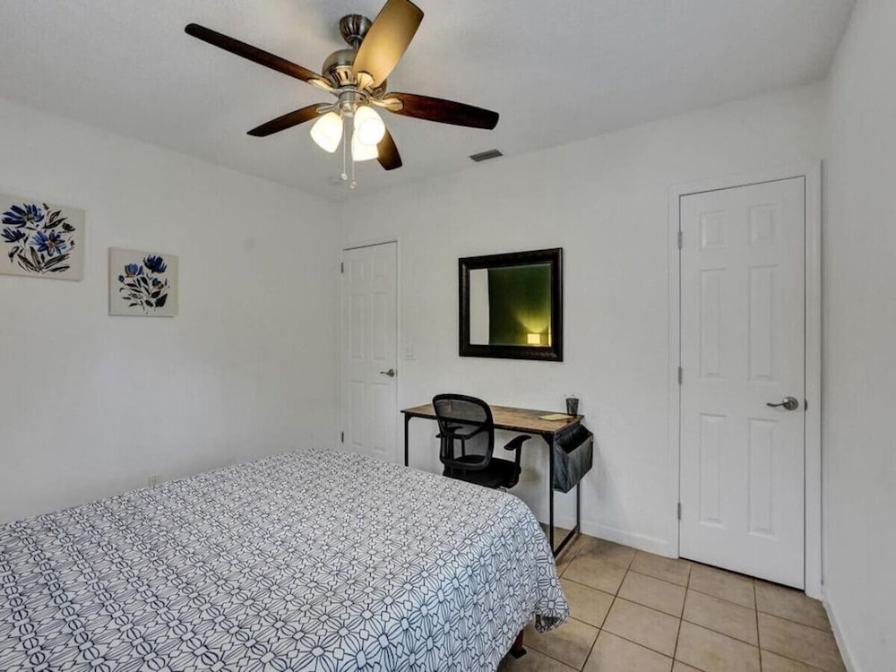 3 Min. Walk To Wilton Drive, Pool And Huge Yard - Wilton Manors, FL