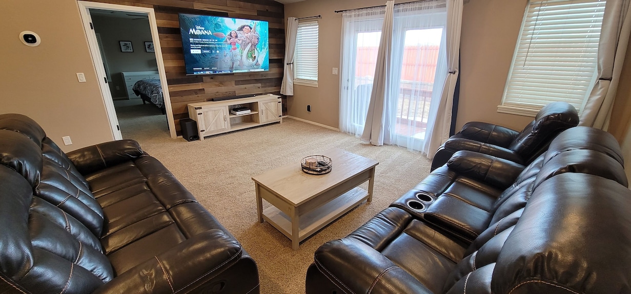 Quiet And Cozy Ranch Home - 6 Minutes From The University Of Wyoming - Laramie, WY