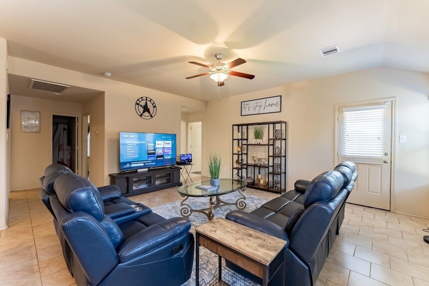 Amazing & Modern 3br, 2ba Home Near Iah, Dt - Spring, TX