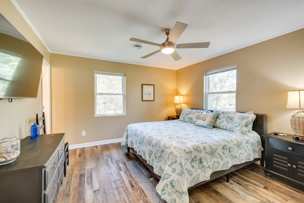 Lovely Emerald Isle Home, Walk To Beach! - 에메랄드 이슬