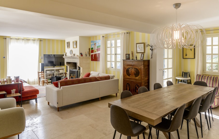 Maison Familiale Au Cœur Du Luberon Avec Piscine Et Vues Panoramiques - Vaucluse