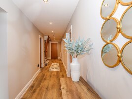 Casa de Campo | 5 quartos, com decoração personalizada, com mobília individualizada 