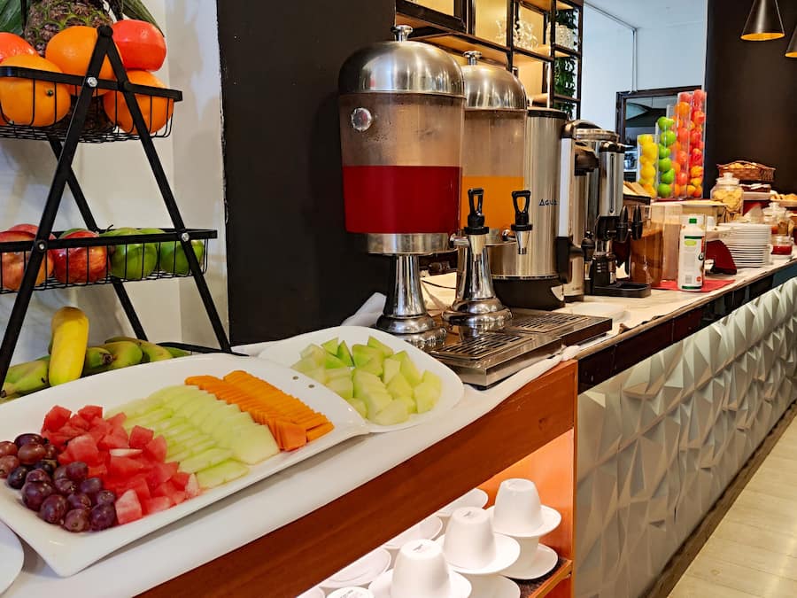 Pequeno-almoço tipo buffet diário incluído