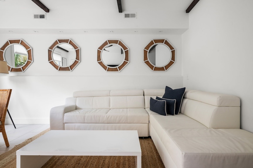 Historic Home 2 Blocks To King, Backyard Patio - Charleston, SC