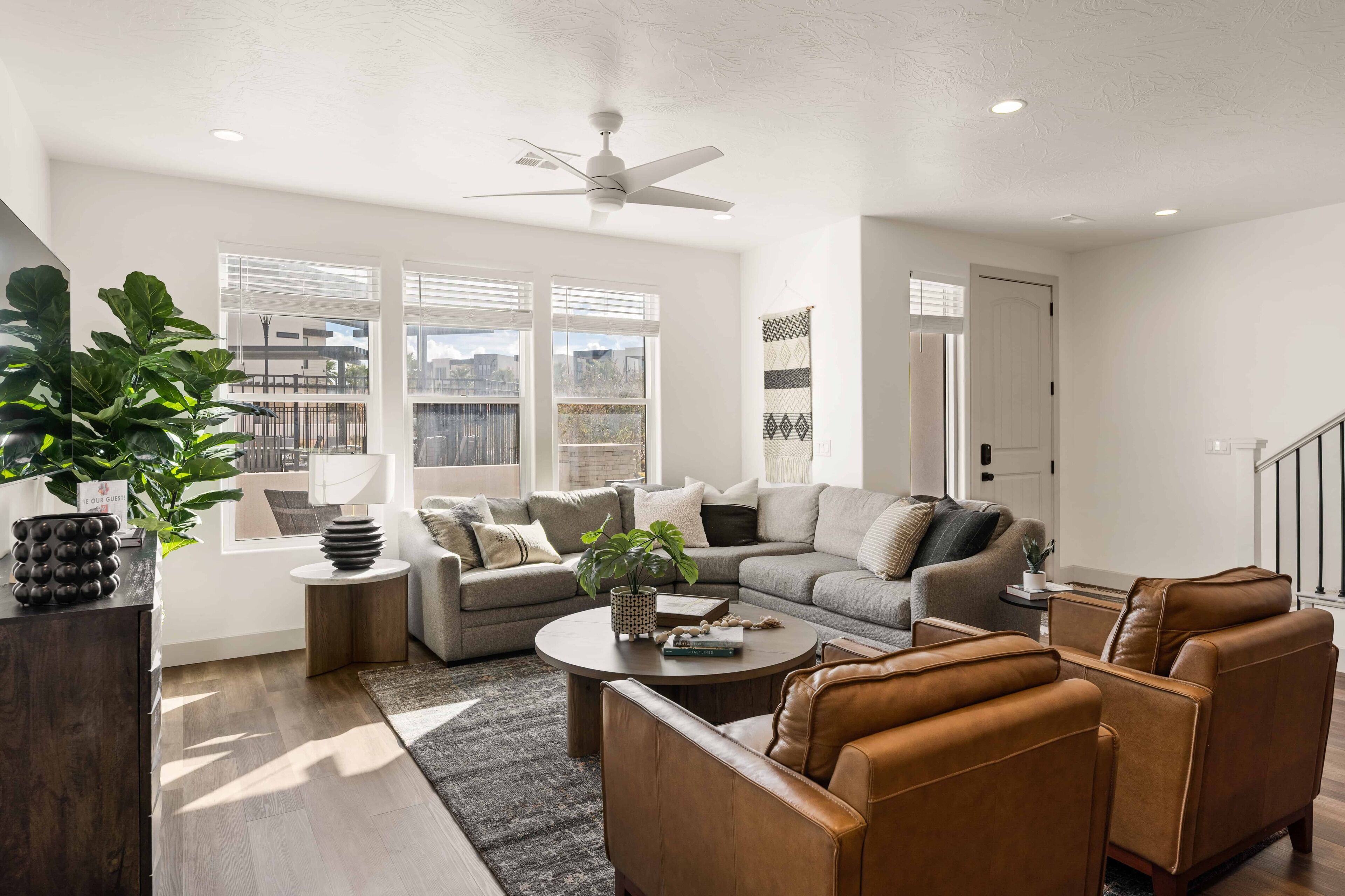 Sun-kissed Ii: Desert Color Lagoon + Beaches - St. George