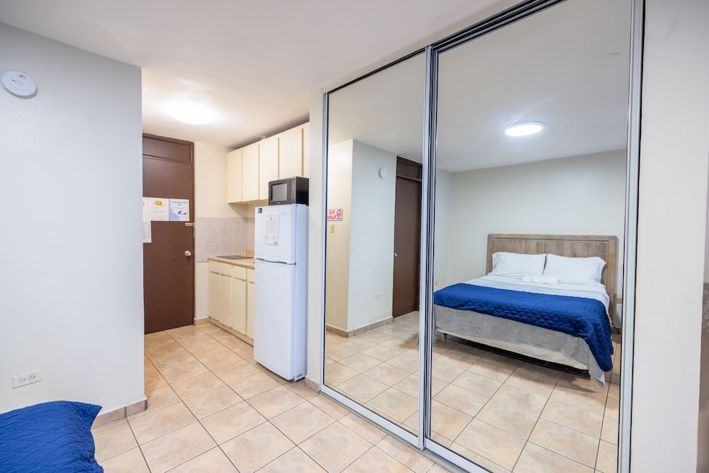 "Unwind At Golden Dreams Studio: Your Vacation Sanctuary!" - Isabela