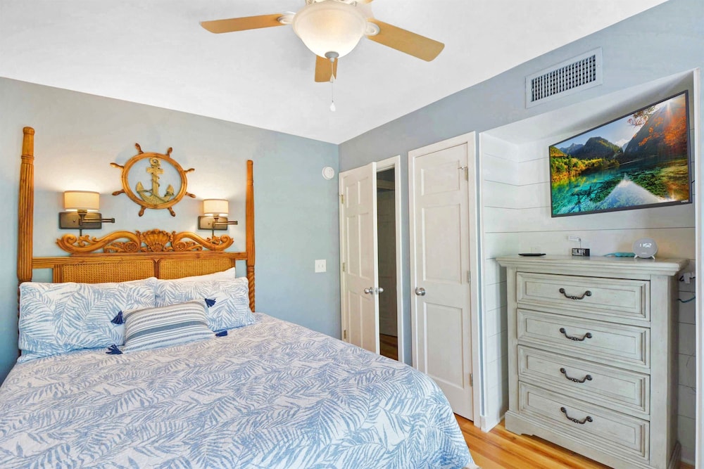 Wayfarer Cottage With Elevator And Heated Pool! - St. Simons Island, GA