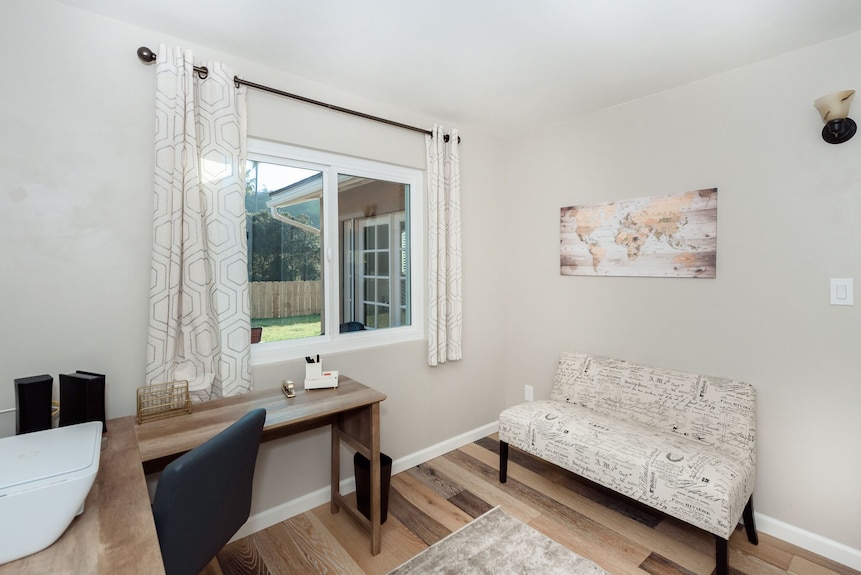 Updated Home In Safe, Quiet Neighborhood With Lots Of Amenities! - San Diego Airport (SAN)