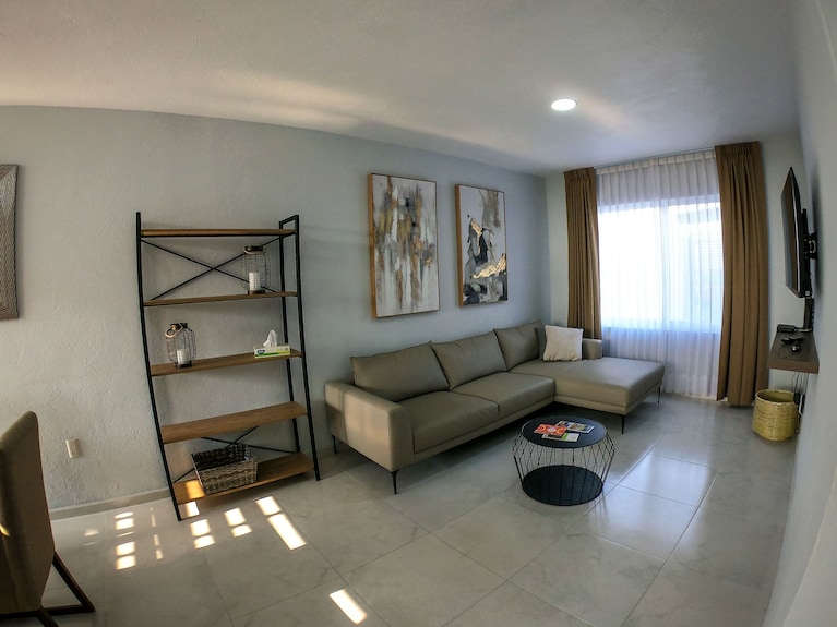 Beautiful House W Heated Private Pool/ Downtown - Tequisquiapan