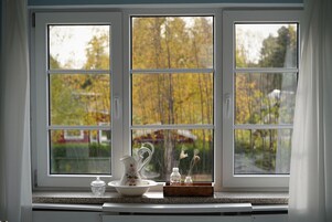 Quarto Duplo Comfort, 1 cama king-size, vista para o jardim | Roupa de alta qualidade, camas de colchão pillowtop