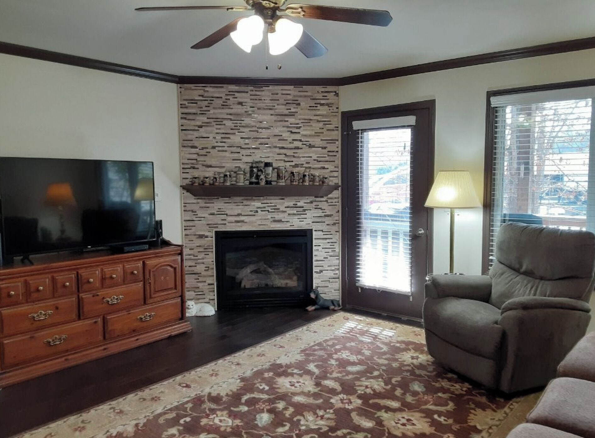 Helen Haus - Riverfront 3 Bdr 3.5 Bath Town Home In Beautiful Alpine Helen! - Helen, GA