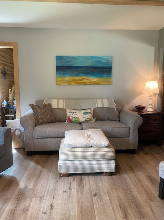 Cozy 2 Bedroom Cabin With Fireplace, Lake Views, Steps To Sand Bottom Swimming - Wisconsin