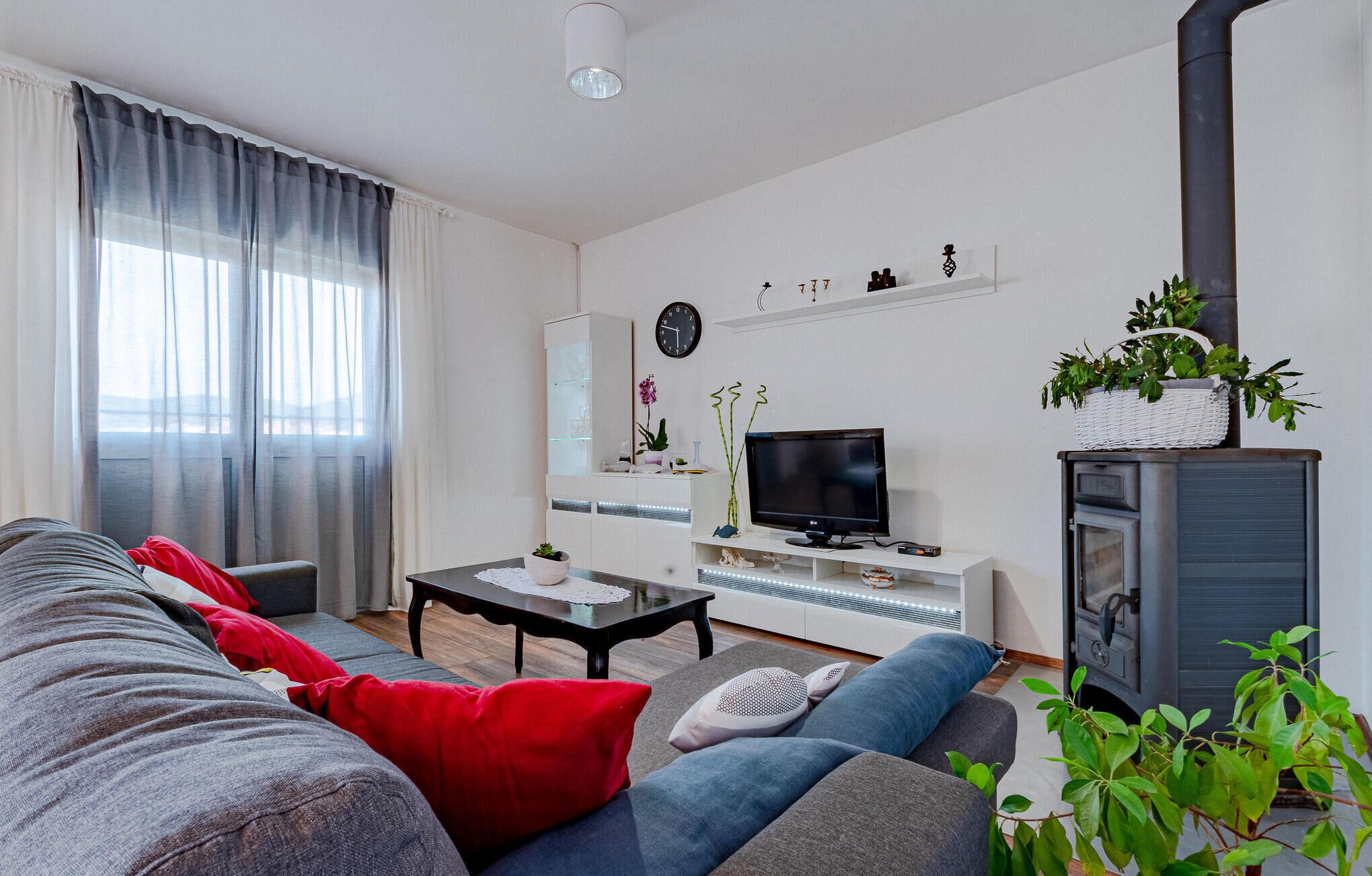 Schöne 2-zimmer-wohnung In Vela Luka - Vela Luka