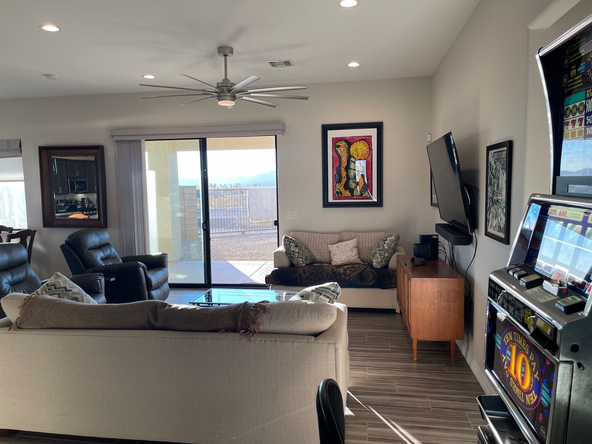 Beautiful Pool/spa/slide Home W/ Amazing Outdoor Space & Gorgeous Desert Views - Fort Mohave, AZ