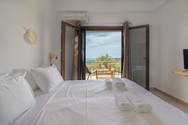 Hilltop Resort - Cephalonia