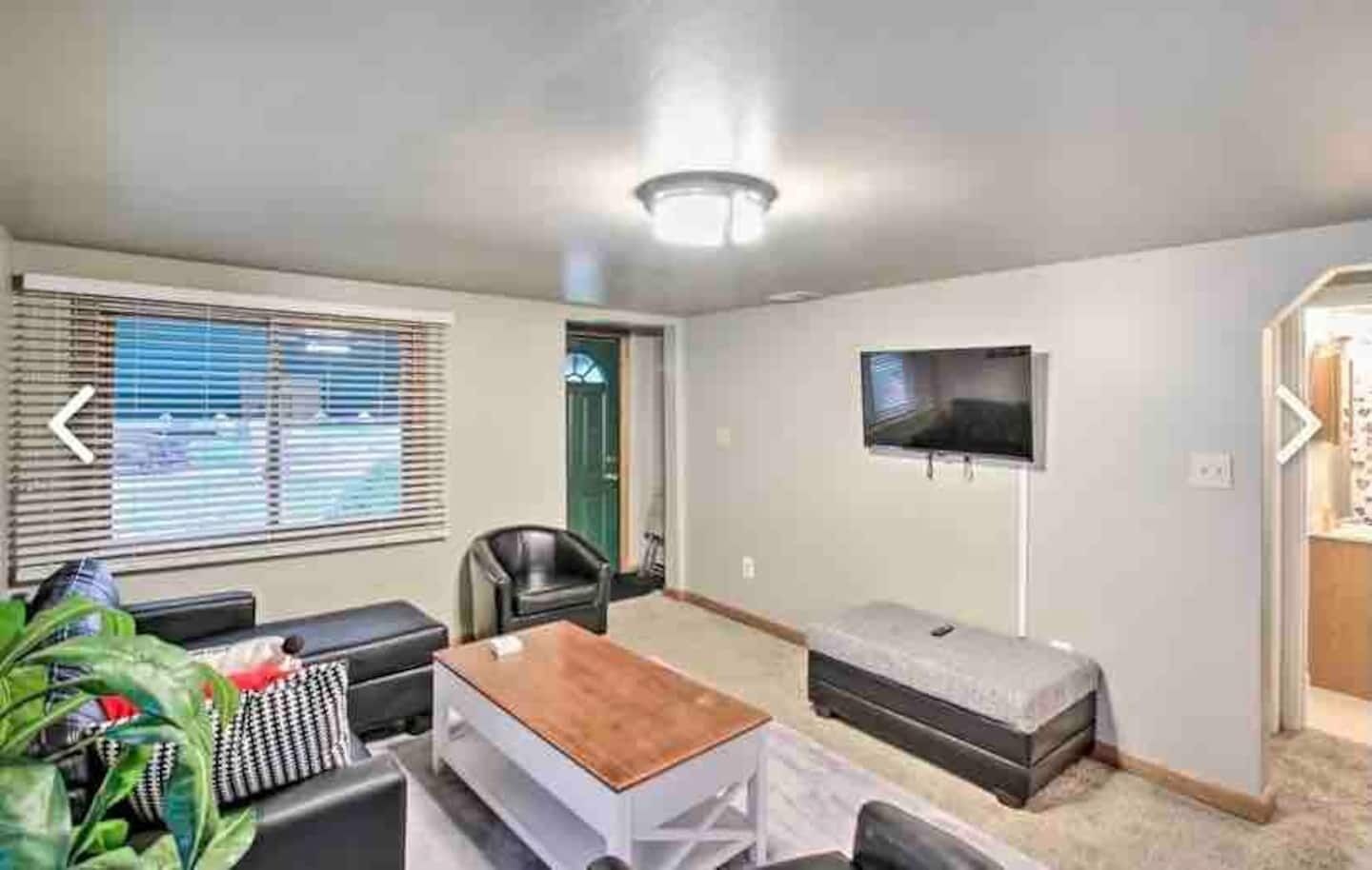 Detroit Cozy Cottage Dearborn Heights Cute, Cozy & 20 Mins From Downtown Detroit - ファーミントン・ヒルズ, MI