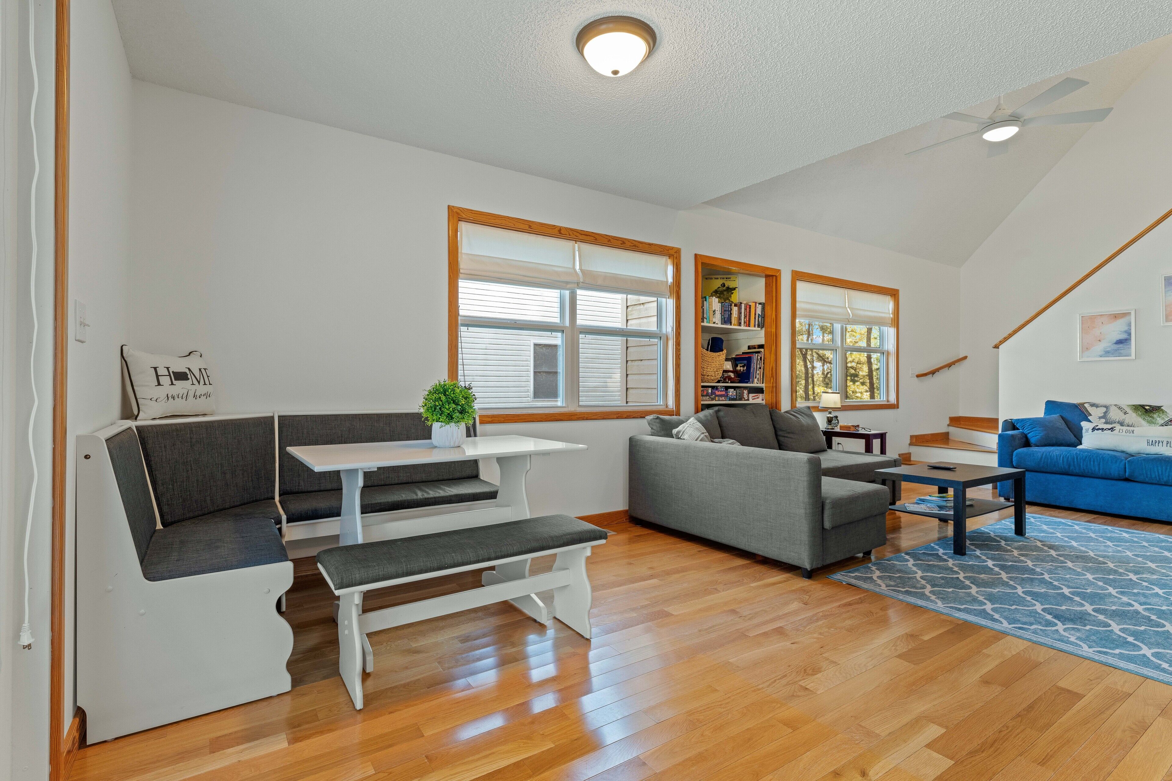 Close To Manteo Waterfront + 3 Bedrooms + 2 Baths + Outdoor Shower - Nags Head, NC