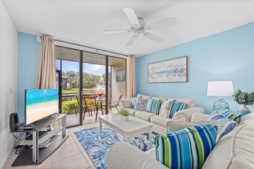 *Casa Bella* Waterfront View! 2br, W/2 Pools, Mins To Img/beach/anna Maria Isl - Anna Maria Island, FL