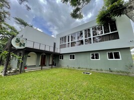 Fachada da propriedade