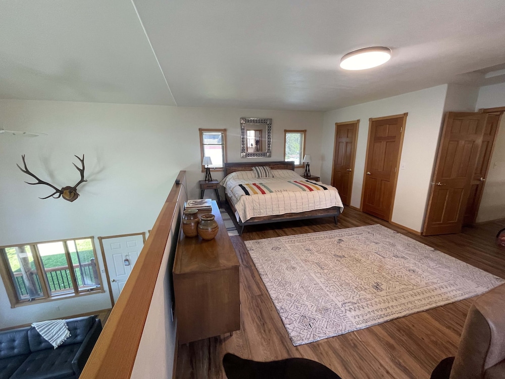 Lakefront Home With Dock And Lagoon Access In Bigfork - Bigfork, MT