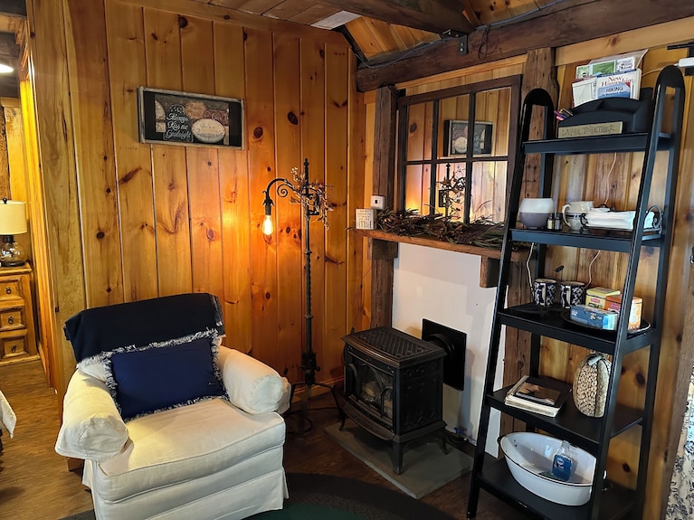 Tranquil Guest House - Peaceful Sanctuary Plus Infrared Sauna - New Hampshire (State)
