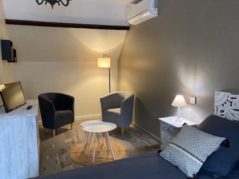 La Maison De Triboulet, Bed And Breakfast, Nutrisco, Nutrisco - Amboise