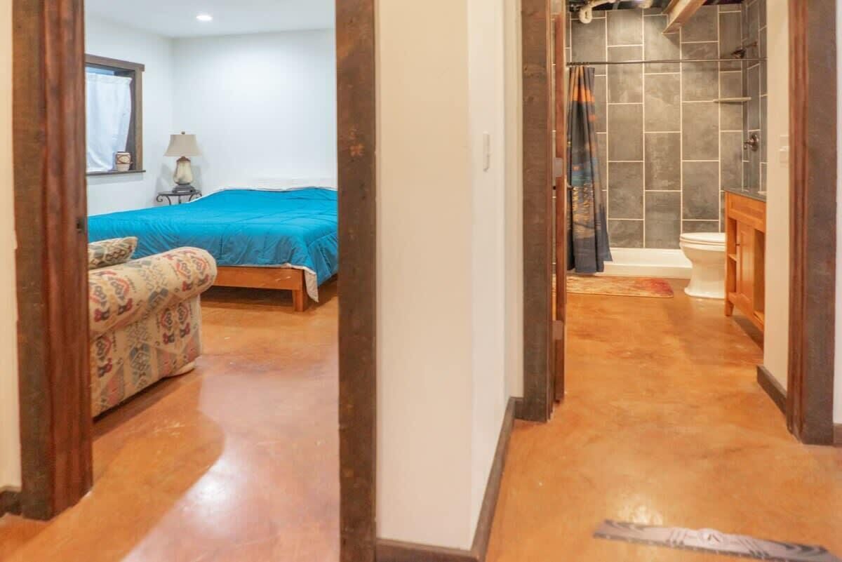 Benton Park Farmhouse | Game Room / Abodebucks - St. Louis, MO