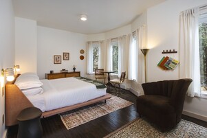 Quarto, 1 cama King | Lençóis italianos Frette, roupas de cama premium, Wi-Fi de cortesia
