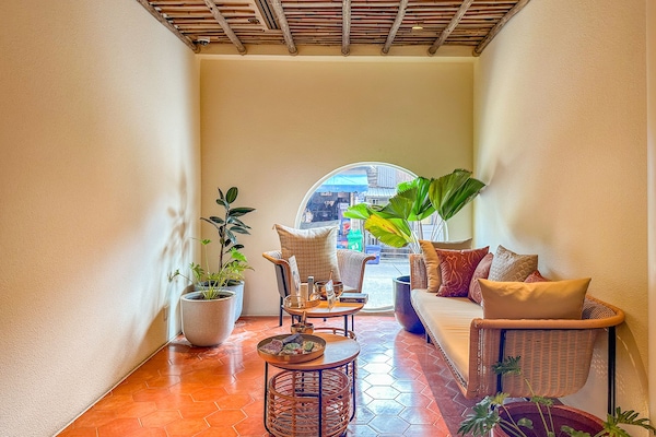 Sala(s) para tratamentos a casais, sauna, banheira de hidromassagem