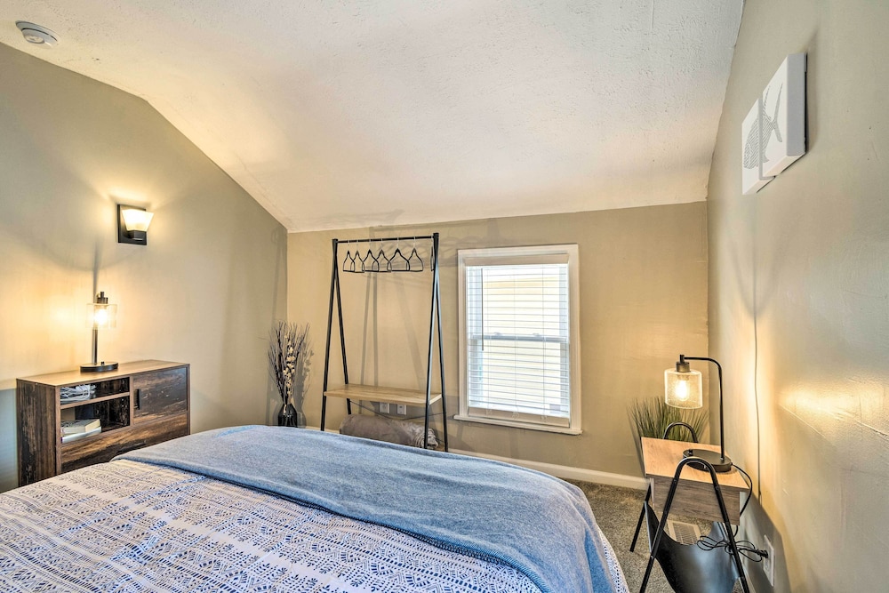 Cozy Finger Lakes Abode In Downtown Canandaigua! - Canandaigua, NY