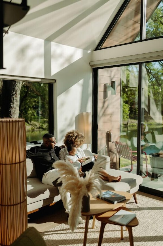 Cedar Brook At Live Oak Lake | Modern Cabin - Waco, TX