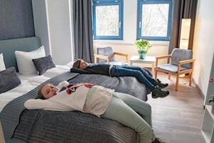 Quarto Familiar | Wi-fi grátis, roupa de cama fornecida 