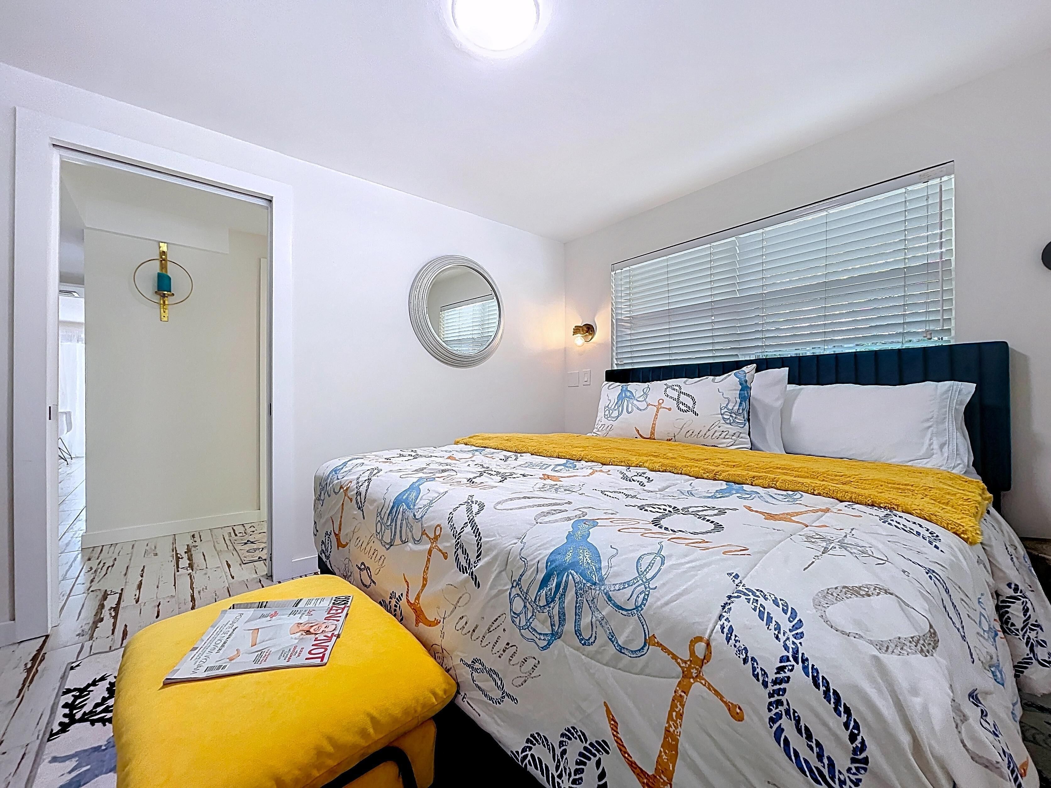 Charming Ground Level Resort Style 3 Unit Condo  - Unit C - Anna Maria Island, FL