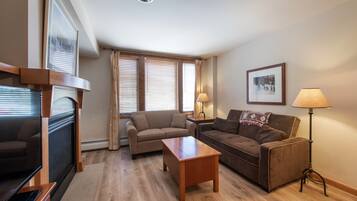 Apartamento em Condomínio Fechado, 2 quartos | Sala de estar