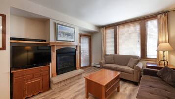 Apartamento em Condomínio Fechado, 2 quartos | Sala de estar