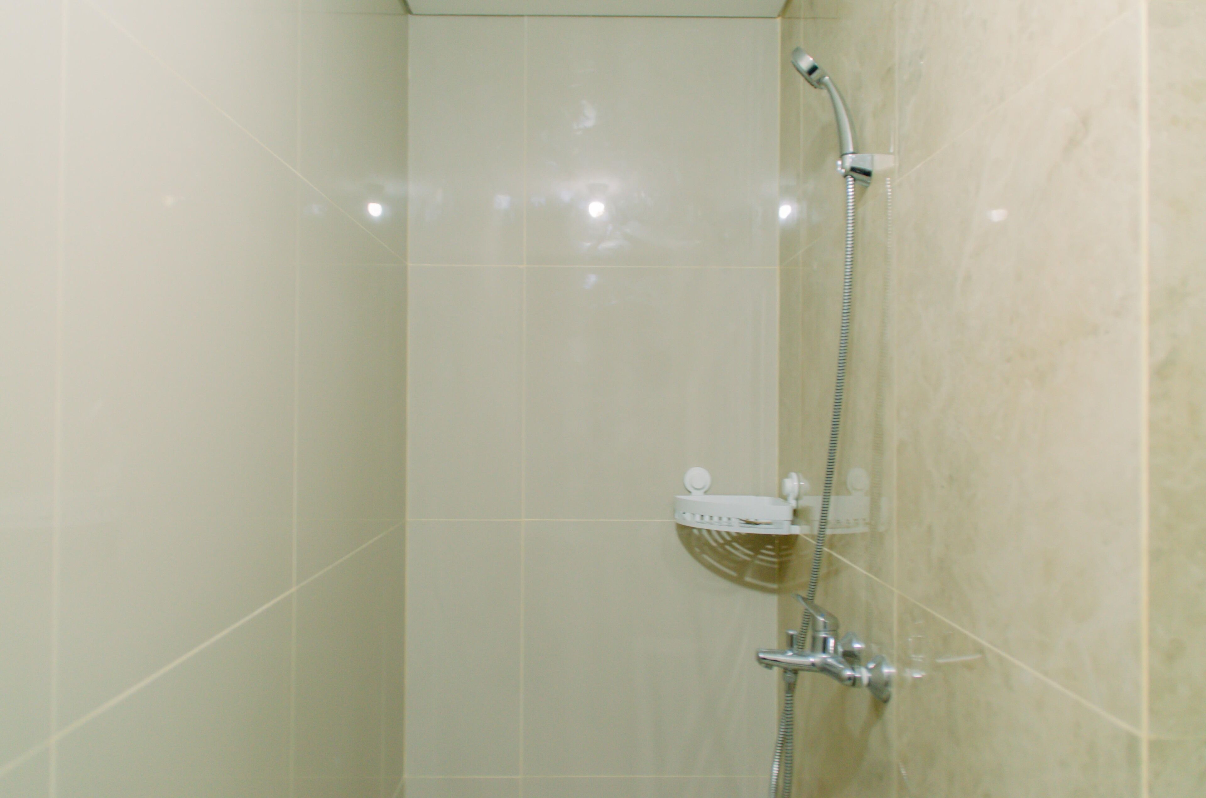 Quarto | Banheiro | Chuveiro, produtos de toalete grátis, toalhas de banho, shampoo