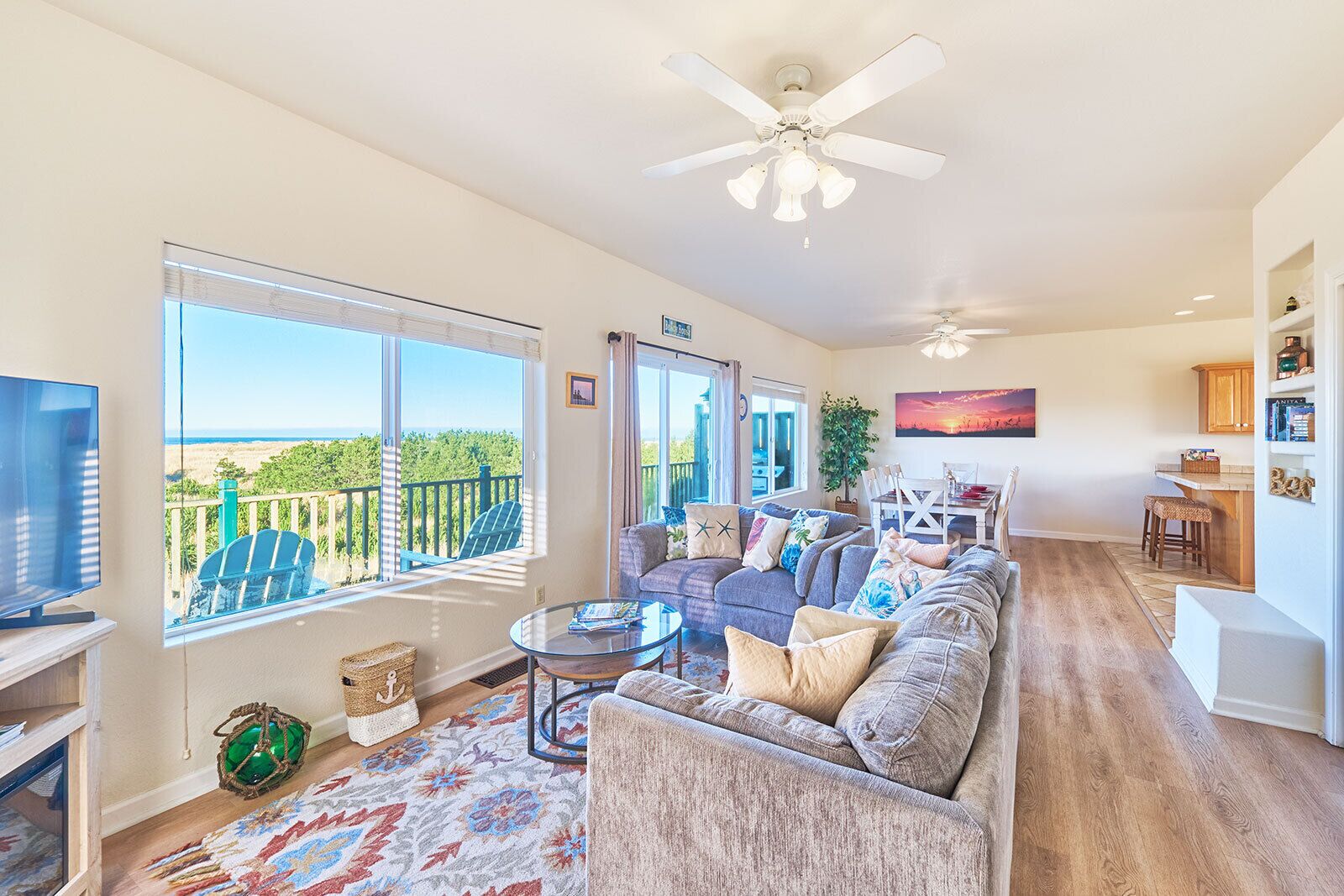 Ocean Front, Pets Ok, Ping Pong, Near Town And Discovery Trail (Ocean View A) - Long Beach, WA