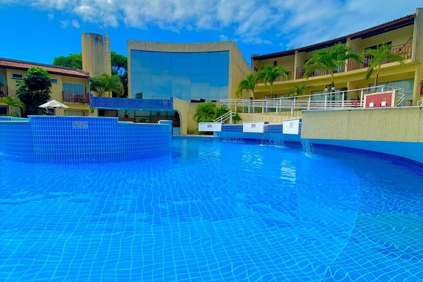 Apartamento Clássico | Piscina | 2 piscinas exteriores, da(s) 8:30 à(s) 18:30, toldos gratuitos