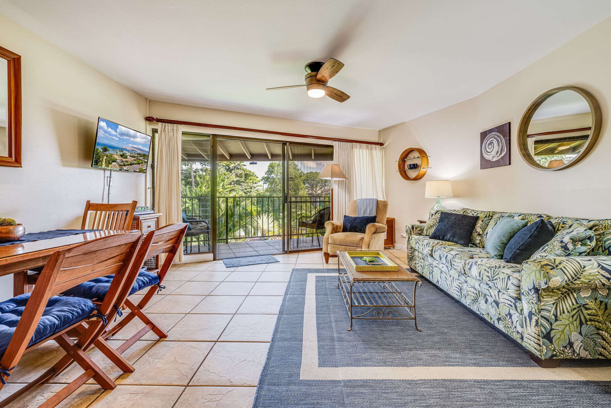 Oceanfront Unit In A Gorgeous Tropical Complex With Beachfront Pool - Maui, HI