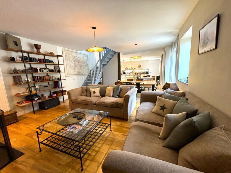 Domaine Privée Avec Piscine Chauffée Et Vaste Jardin Clos Aux Portes De Sarlat - Dordogne