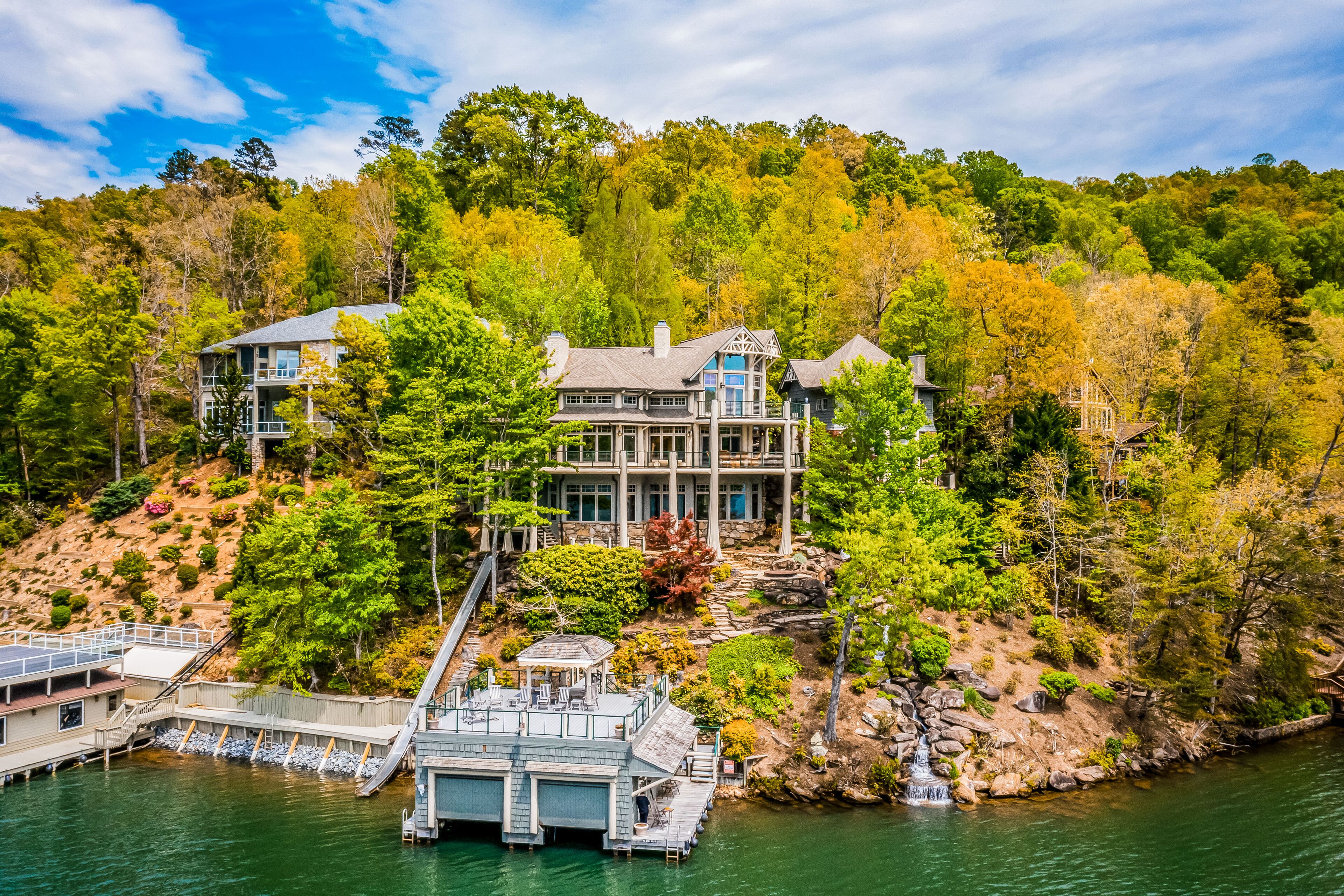 Amazing Lake Front Log Cabin - Lake Lure | Vrbo