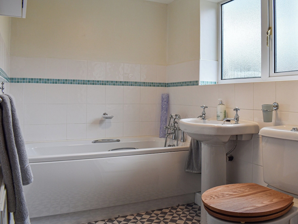 3 Bedroom Accommodation In Buxton - Monyash