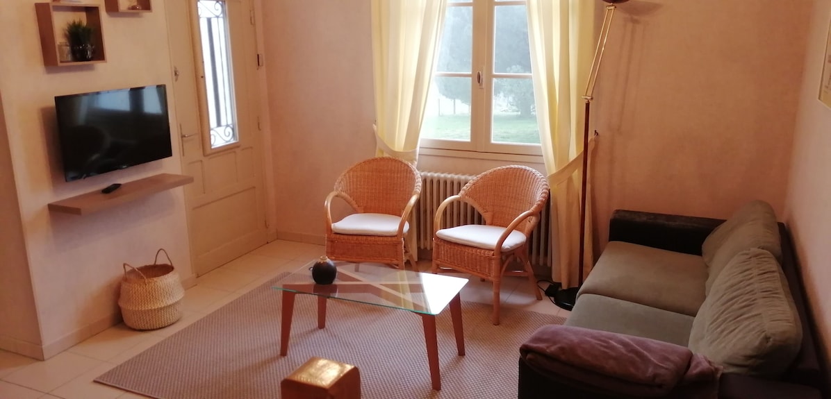 Gîte De Charme Sur Les Rives De La Dordogne - Lot