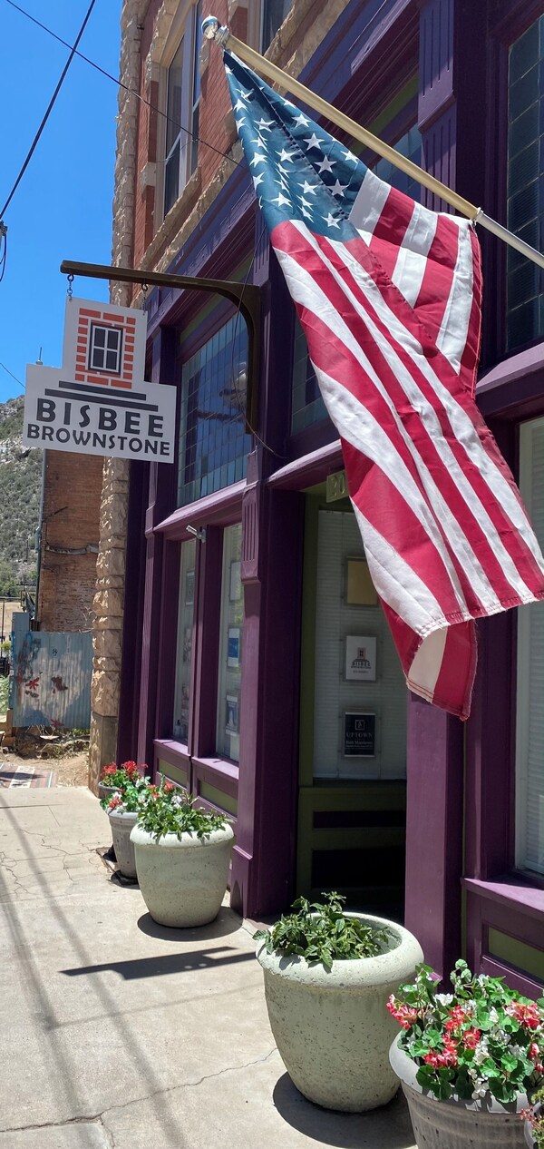 Bisbee Brownstone Suites - Hereford