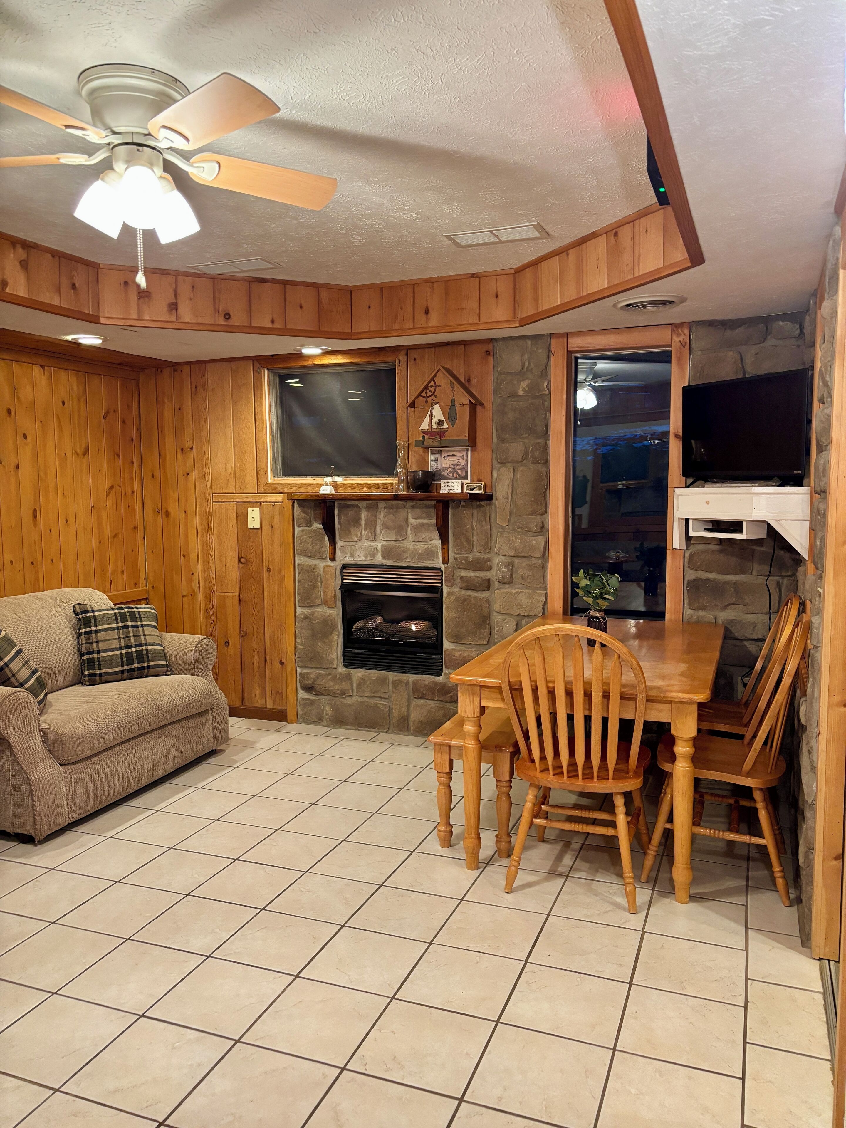 Beautiful Rustic 4 Bdr Chalet Made For Big Groups And Life Long Memories! - Holiday Valley Resort, NY